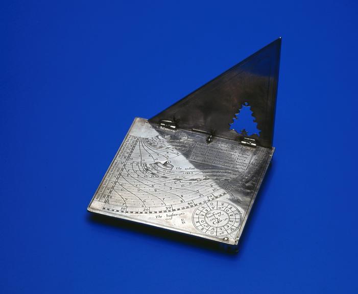Silver sundial by Hunfrey Cole | Science Museum Group Collection
