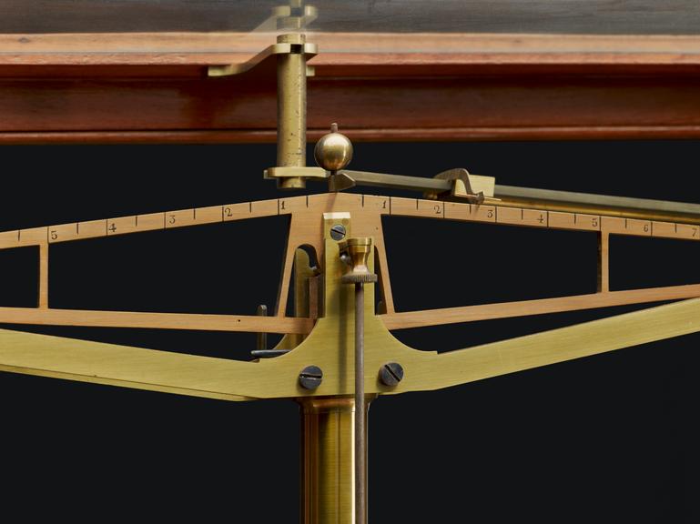 Oertling No.3A analytical balance | Science Museum Group Collection