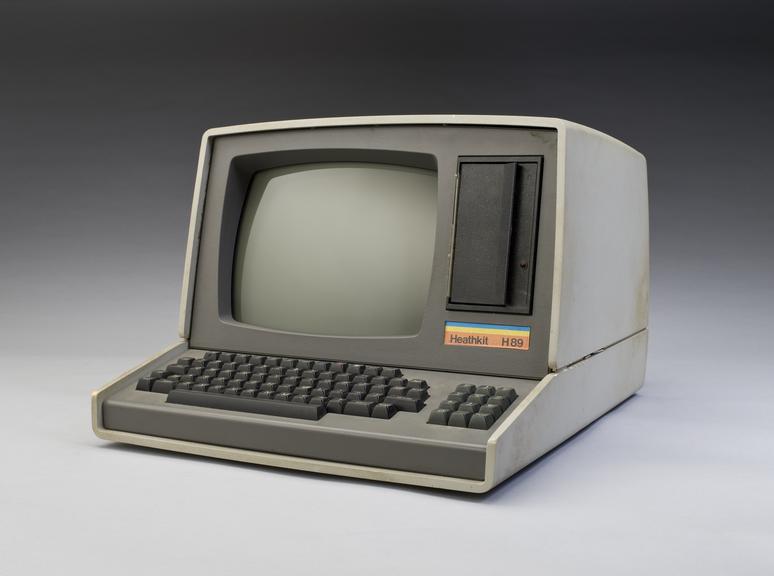 Heathkit model 88 personal computer kit | Science Museum Group Collection