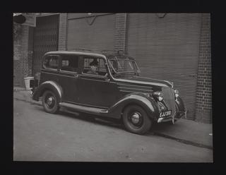 A photographic print of Motoring, Taxis | Science Museum Group Collection