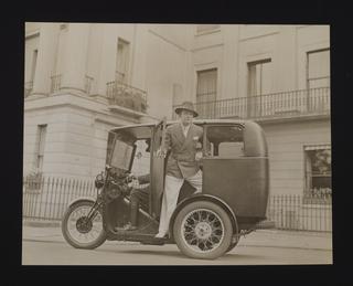 A photographic print of Motoring, Taxis | Science Museum Group Collection
