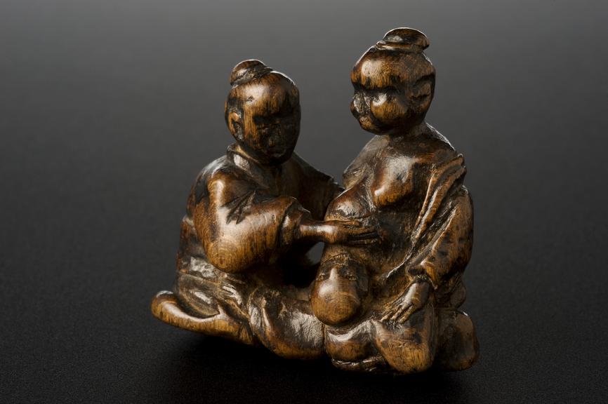 Netsuke in form of women giving birth | Science Museum Group Collection