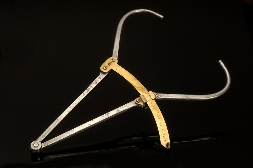 Instrument for measuring the head in criminal identification system ...