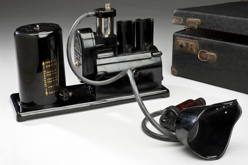 Therapeutic inhaler, London, England, 1935-1942 | Science Museum Group ...