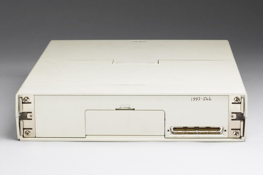 IBM 5140 laptop computer | Science Museum Group Collection