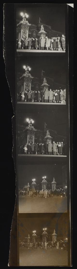 A photographic print of Queen Elizabeth II, Birth of third baby ...