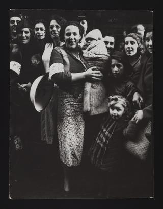 A photographic print of Housing, Slums, London & General | Science ...