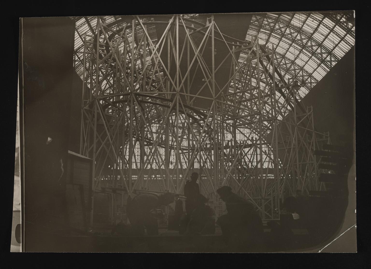 A photographic print of Circus, General, including Audience | Science ...
