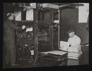 Daily Herald Photograph: Old Daily Herald Building, machine room ...