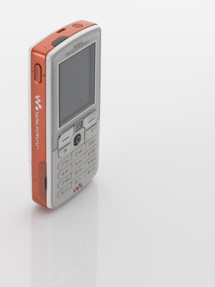 Sony Ericsson W800 'Walkman' mobile telephone, 2005-2006 | Science ...