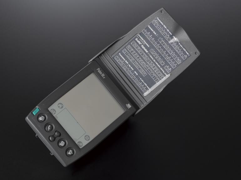 Palm Pilot IIIx PDA (Personal Digital Assistant ) | Science Museum ...