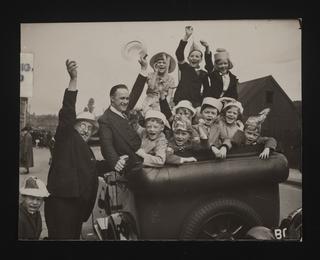 A photographic print of Children, Outings | Science Museum Group Collection