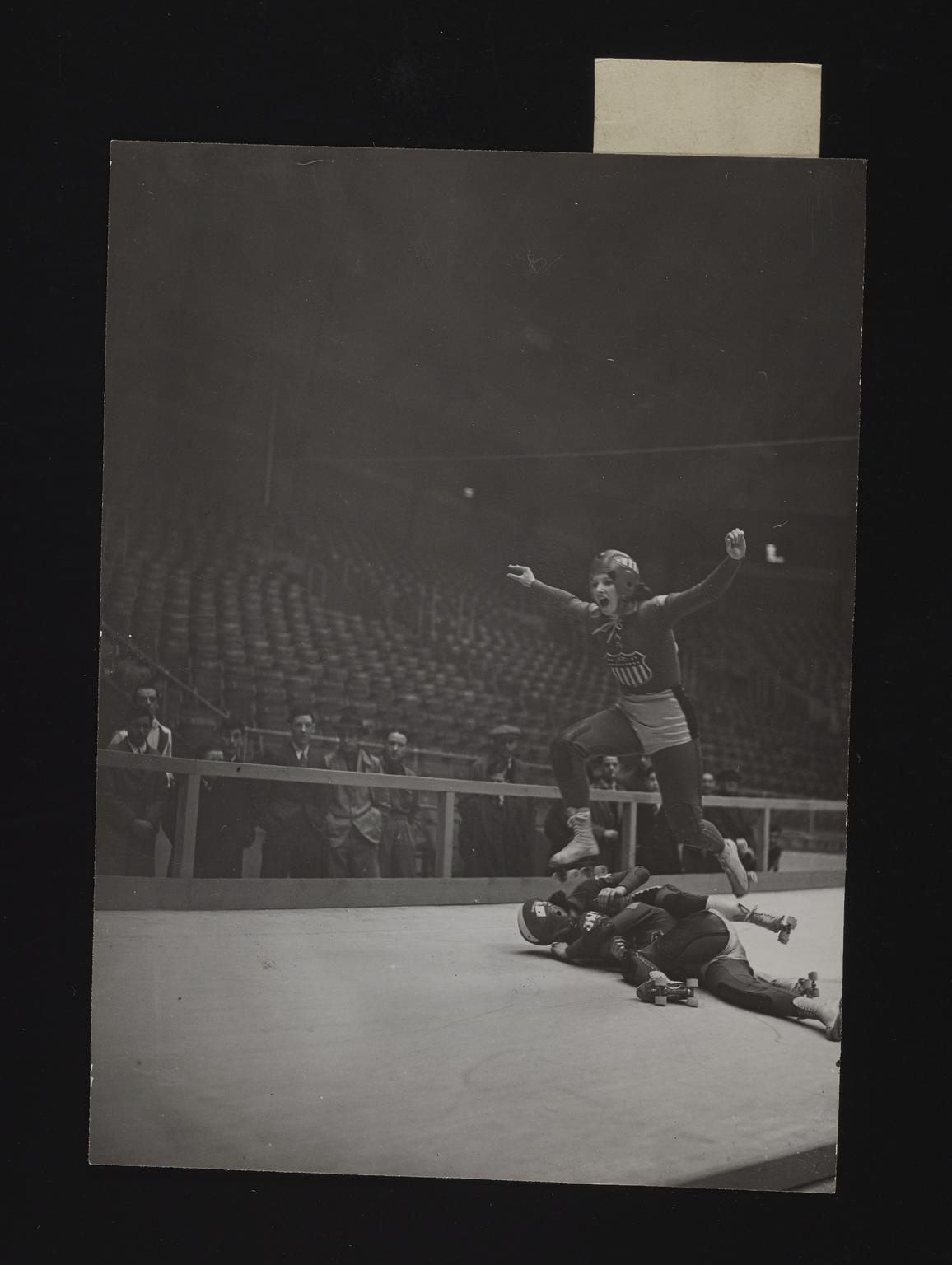 A photographic print of Sports, Winter, Skating, Roller | Science ...