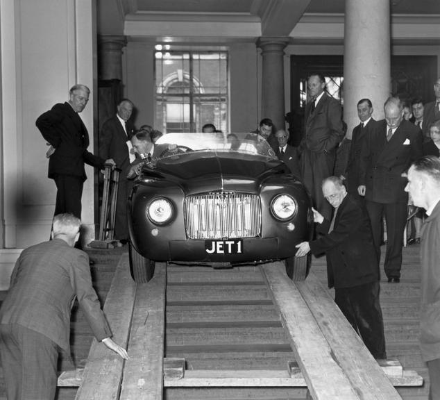 Prototype Rover gas turbine motor car, JET 1 | Science Museum Group ...