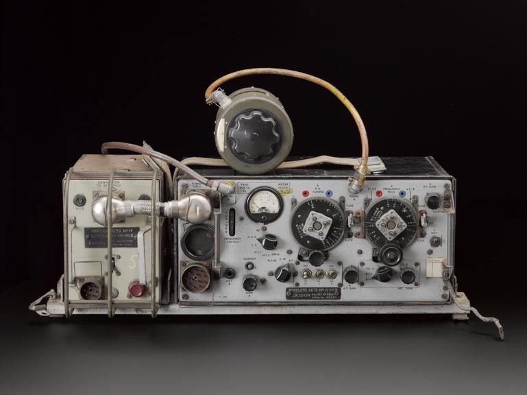 Wireless set no. 19 with ancillary equipment, 1942-1946 | Science ...