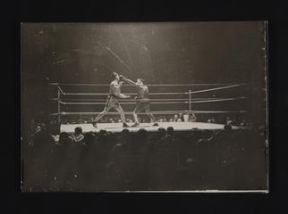 A photographic print of Sports, Boxing, Gains v Harvey, 8.2.34 ...