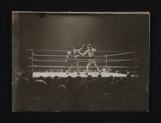A photographic print of Sports, Boxing, Gains v Harvey, 8.2.34 ...