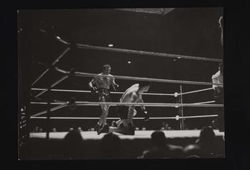 A photographic print of Sports, Boxing, Phillips v Foord, 21.6.38 ...