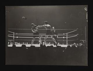 A photographic print of Sports, Boxing, Doyle v Staal, 15.2.37 ...