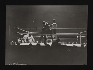 A photographic print of Sports, Boxing, Doyle v Staal, 15.2.37 ...