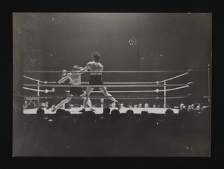 A photographic print of Sports, Boxing, Doyle v Staal, 15.2.37 ...