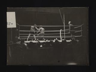 A photographic print of Sports, Boxing, Cook v Walker, 8.5.35 | Science ...