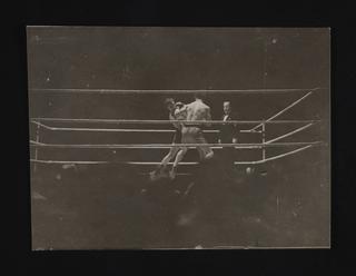 A photographic print of Sports, Boxing, Harvey v Petersen, 4.6.34 ...