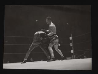 A photographic print of Sports, Boxing, Harvey v Gains, 16.3.39 ...