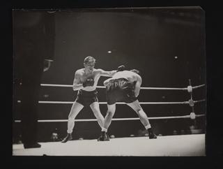 A photographic print of Sports, Boxing, Farr v Burman, 13.4.39 ...