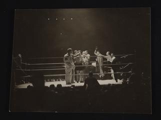 A photographic print of Sports, Boxing, Cook v Petersen, 17.12.34 ...