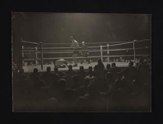 A photographic print of Sports, Boxing, Doyle v Humbeck, 18.5.33 ...