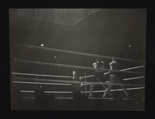 A photographic print of Sports, Boxing, Harvey v Phillips, 1.12.38 ...