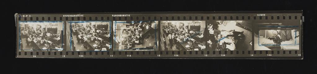 A photographic print of Daily Herald, News Rooms Scenes | Science ...