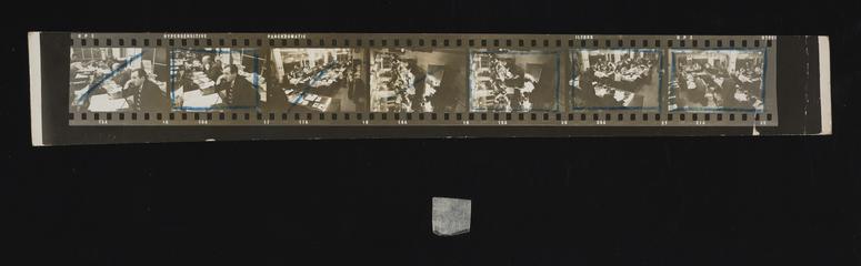 A photographic print of Daily Herald, News Rooms Scenes | Science ...