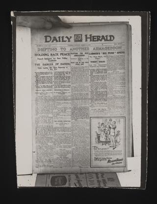 A photographic print of Daily Herald, Offices | Science Museum Group ...