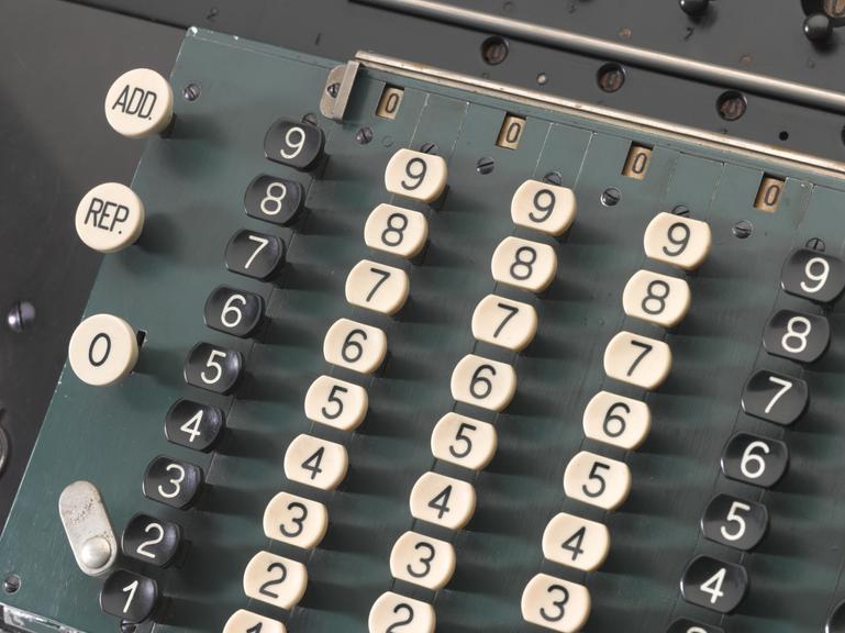 Full automatic electric "MADAS" calculating machine | Science Museum ...