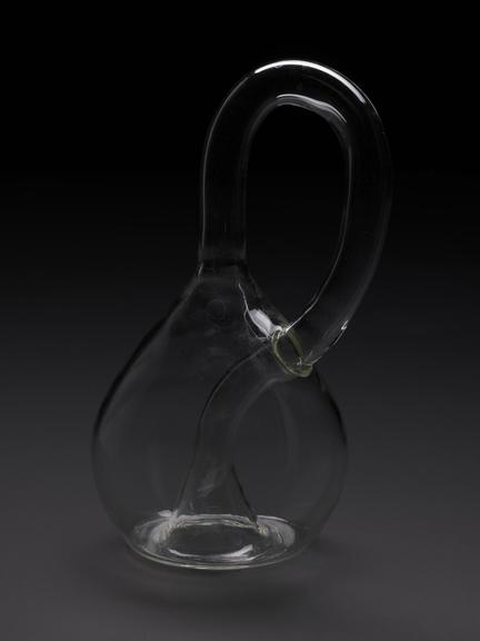 Moulded glass vessel in the shape of a Klein bottle | Science Museum ...