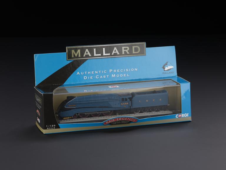 Model of the Mallard locomotive | Science Museum Group Collection