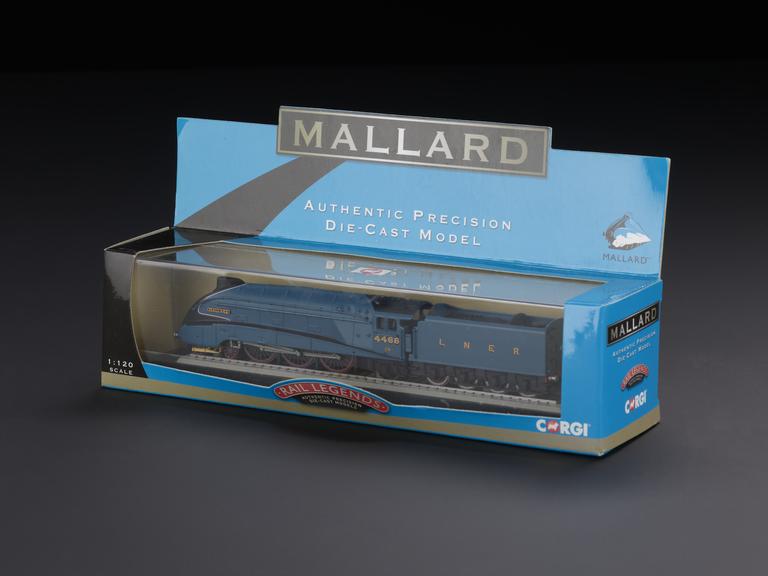 Model of the Mallard locomotive | Science Museum Group Collection