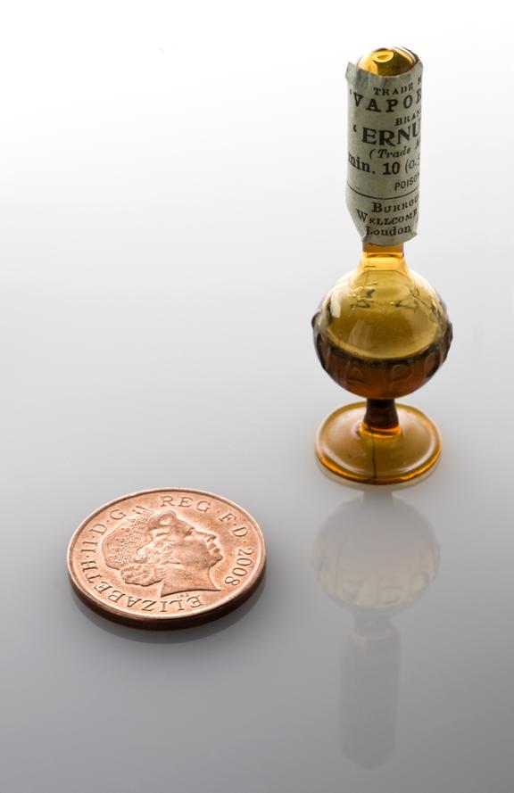 Glass ampoule of 'Ernutin' | Science Museum Group Collection