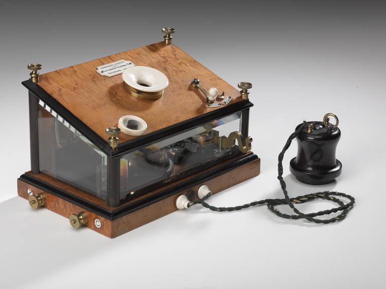 Crossley table telephone, 1879 | Science Museum Group Collection