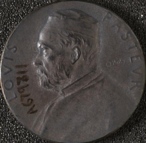 Small silver medal by Oscar Roty commemorating Louis Pasteur | Science ...