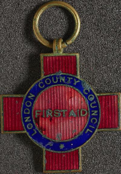 London County Council medal for 'First Aid' | Science Museum Group ...