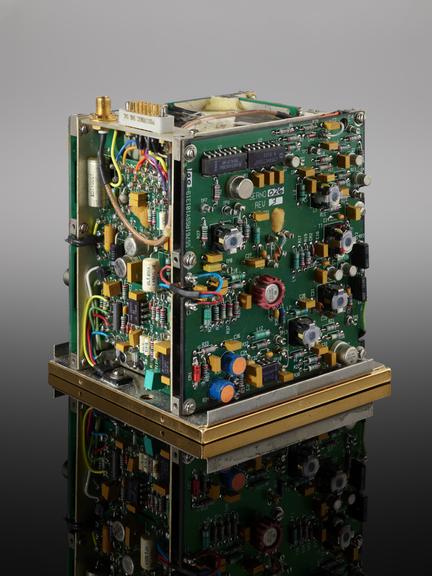 Atomic Oscillator Clock | Science Museum Group Collection