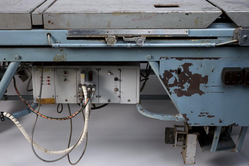 Motorised Scanner Couch, 1957 | Science Museum Group Collection
