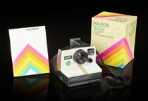 Camera, Polaroid 1000 | Science Museum Group Collection