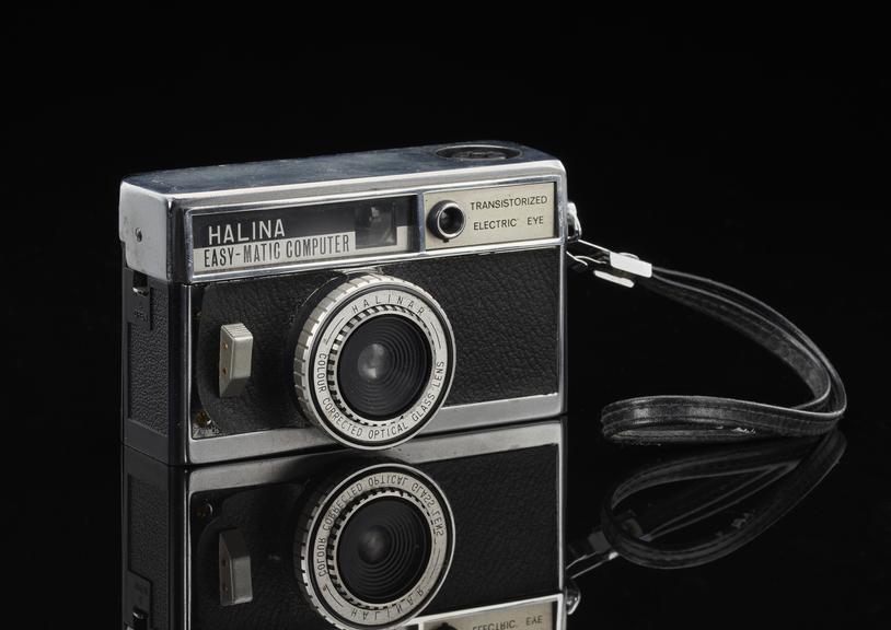 Camera, Halina easy-matic | Science Museum Group Collection