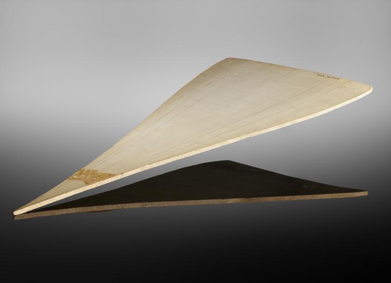 Wing model used during the investigation of the Concorde wing shape ...