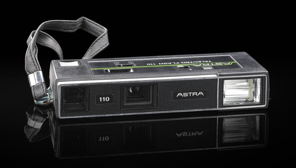 Camera, Astra Telectro Flash 11 | Science Museum Group Collection