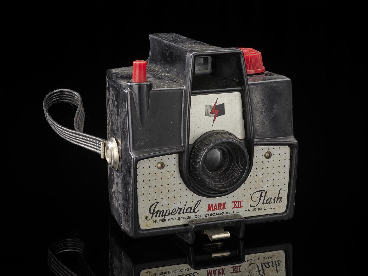 Camera, Imperial Flash Mark XII | Science Museum Group Collection